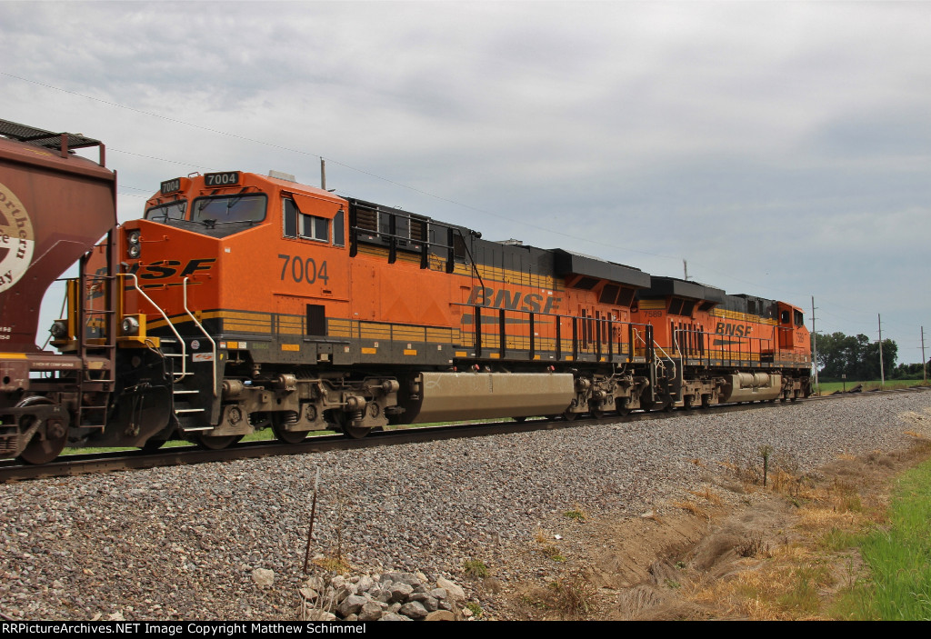 BNSF 7004